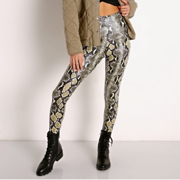 Commando | Pants & Jumpsuits | Nwt Commando Faux Leather Embossed ...